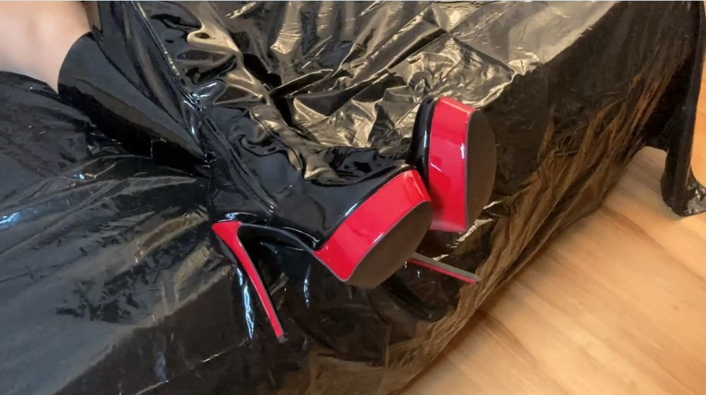 Cum On Black High Heel Patent Boots 10 Pics Xhamster