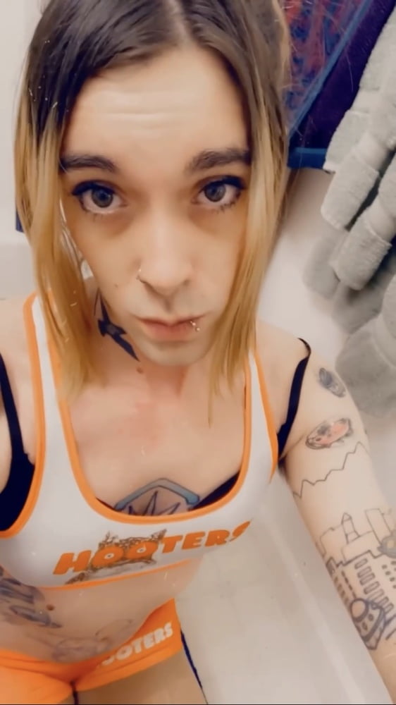 Hooters Waitress Slut 63 Pics Xhamster