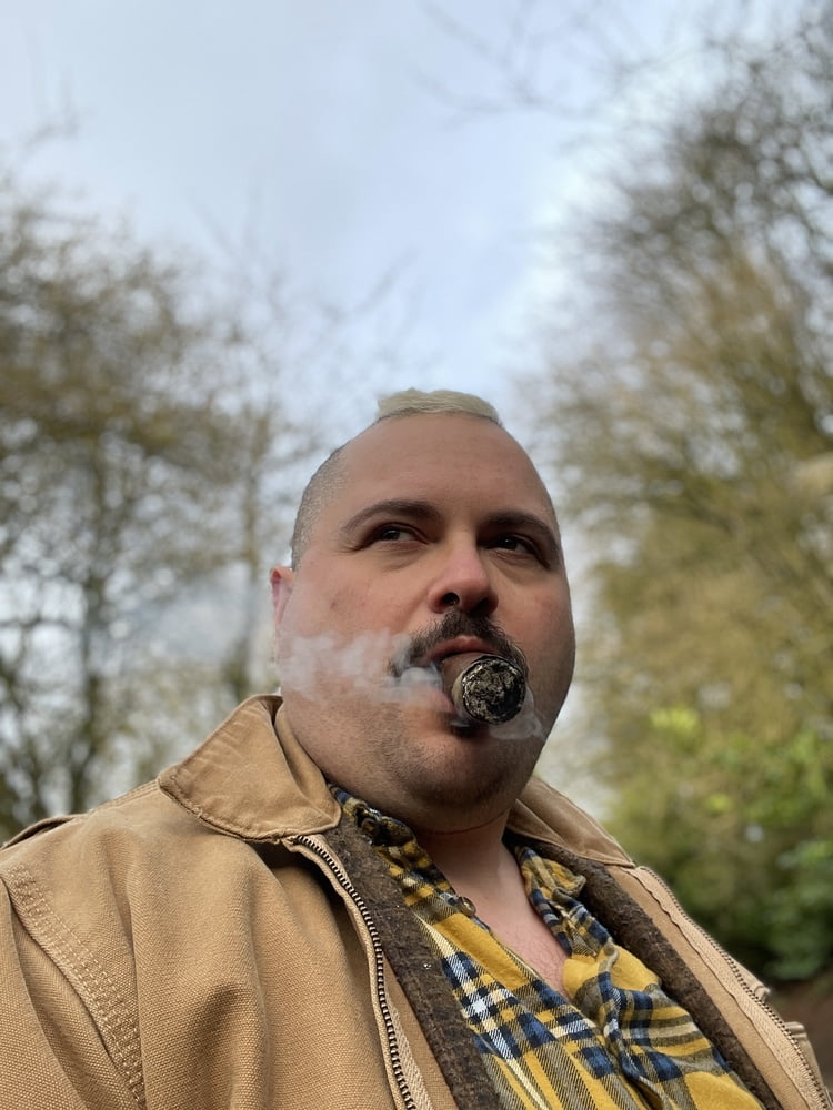 Cigar Bull 20 Pics Xhamster