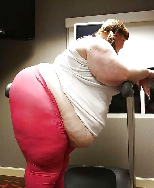 Bbw Belly Apron R03 19 Pics Xhamster